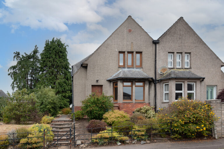 11 Dean Avenue, Dundee, DD4 7LH - MML